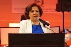 Hostos Community Relations Trailblazer Dean Ana García Reyes Receives ...
